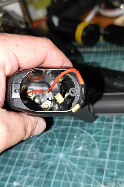 東京マルイ製スタンダード電動ガンM4A1の修理 : 三河屋こと 東京マルイ製スタンダード電動ガンM4A1の修理 : 三河屋こと