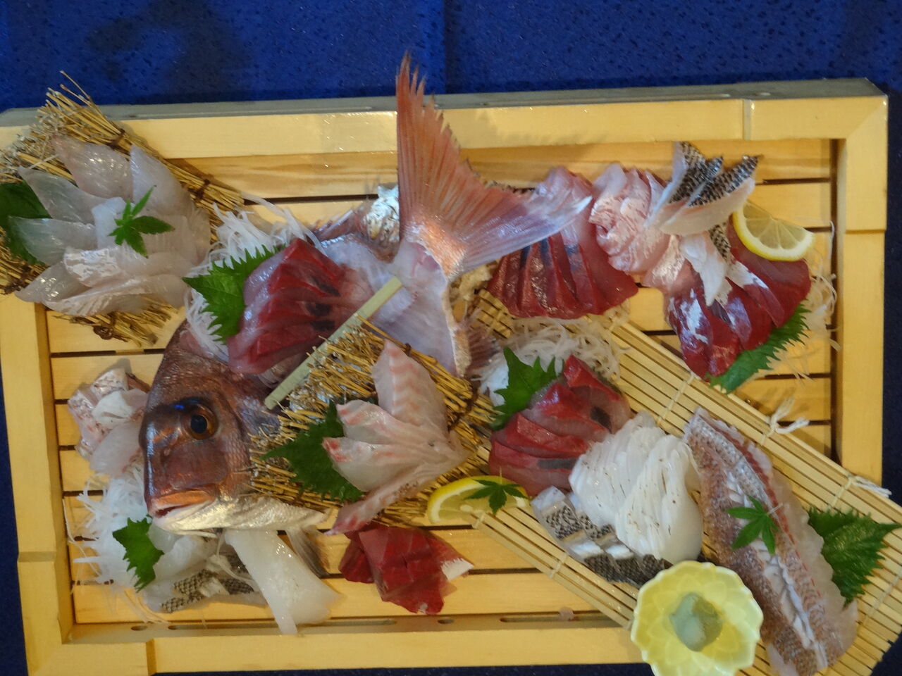 2022年5月16日(月）玄界島一周ウォーキングと遠見山展望 : あだると山の会