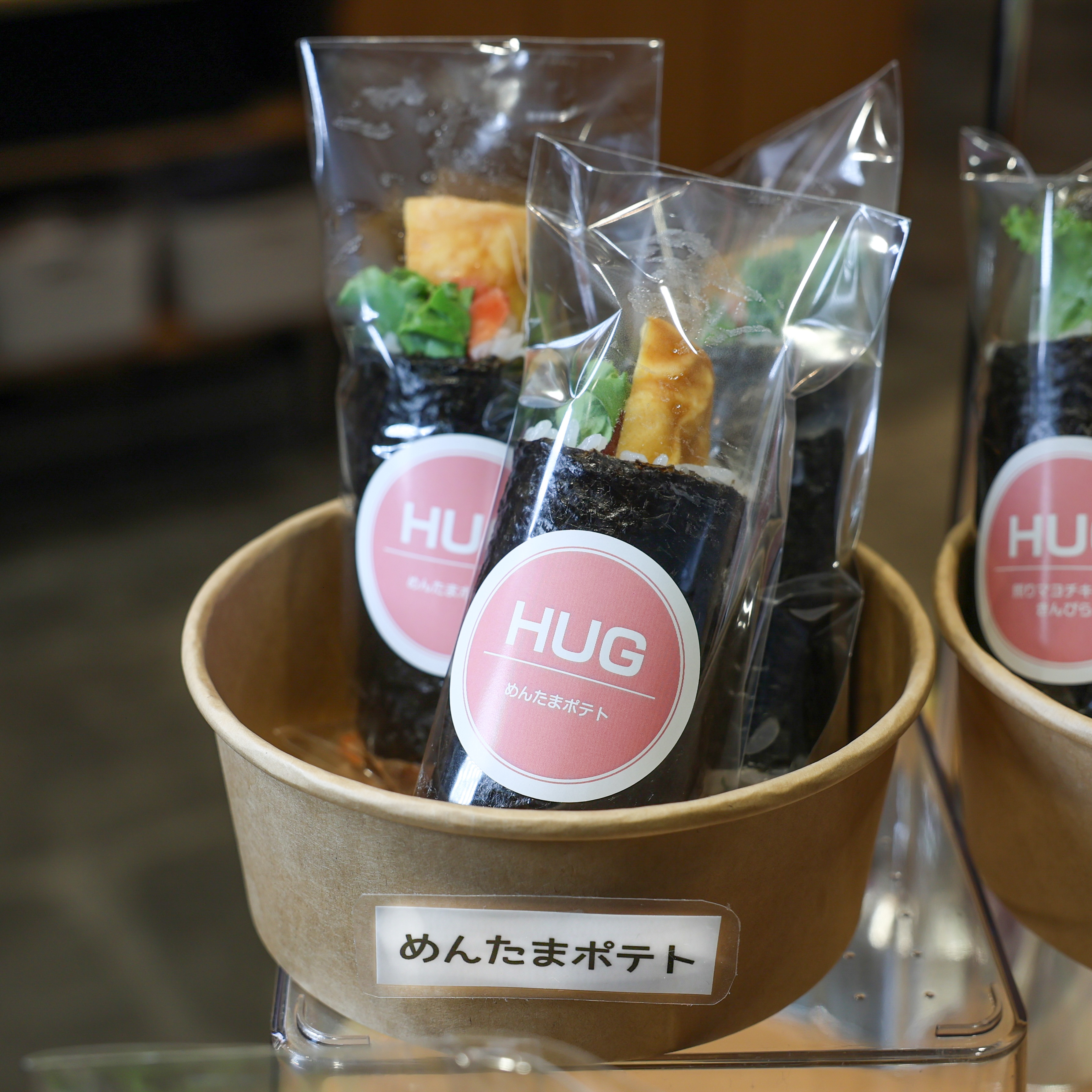 「SUSHI ROLL HUG 福岡空港店」レポート。九州・有明海産の一番摘み最高級焼き海苔使用の食品を提供。北海道発「K.L.I.M」も ...
