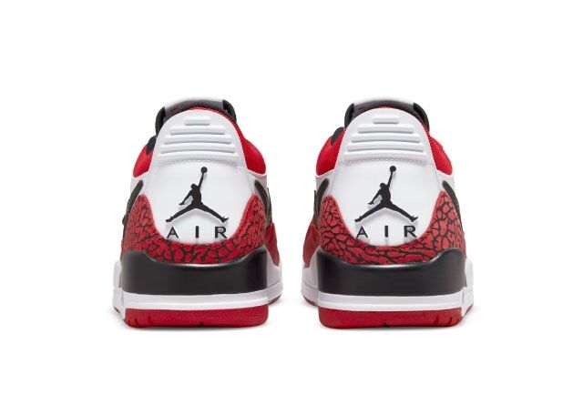 Japanican : 10月5日発売 AIR JORDAN LEGACY 312 LOW CD7069-105