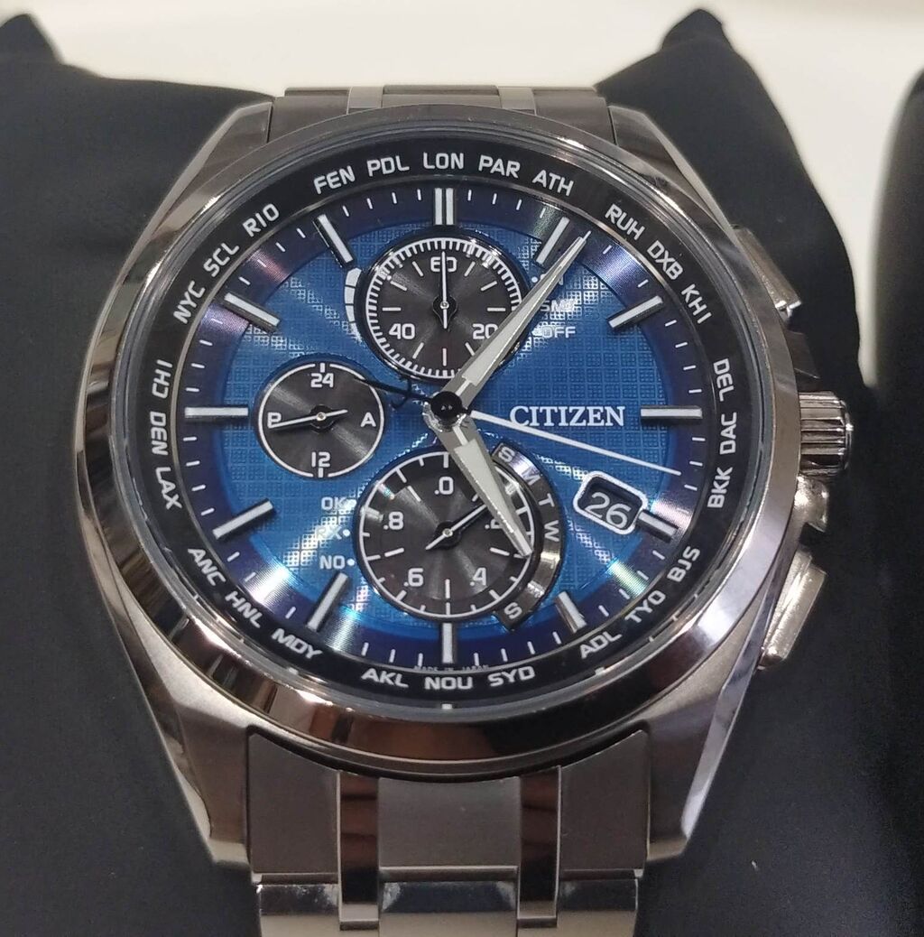 シチズン アテッサ クロノグラフ AT8040-57L 青文字盤 : ゴジュウカラ 五十からの趣味？のページ