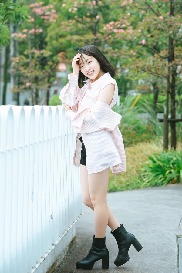 5chえちえち : 【動画】ミニスカ制服でキレッキレのダンスを踊るJK