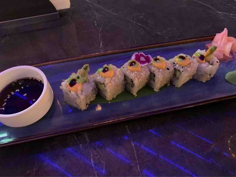 インド・グルガオン WorldMark Striker Priveのタンドリーチキン | 旅人Curiosity 国内海外安くて美味しいものグルメ探索