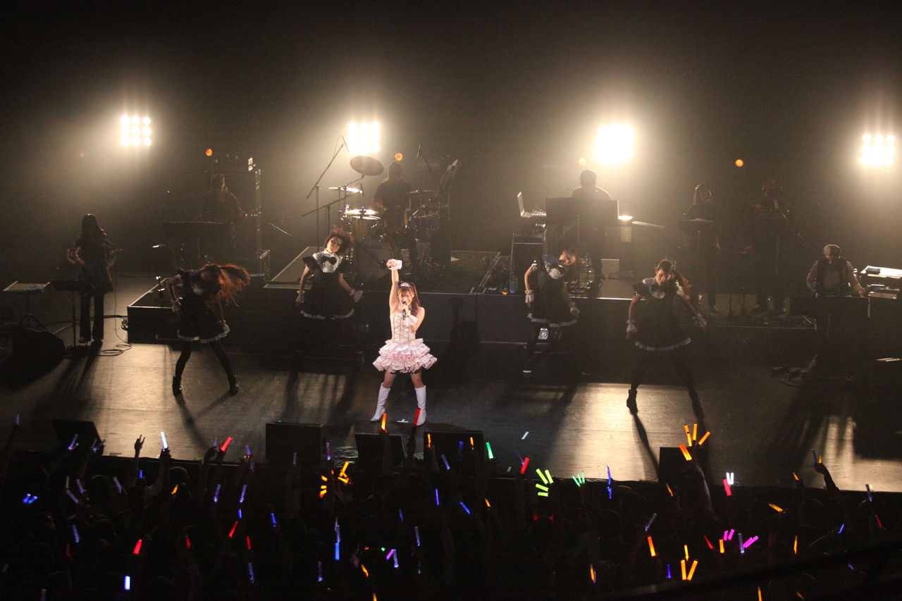 Getchu.com：げっちゅブログ:彩音、1年4カ月ぶりの熱唱にファンも大合唱！ 「Ayane Live 2011＠SHIBUYA-AX ...