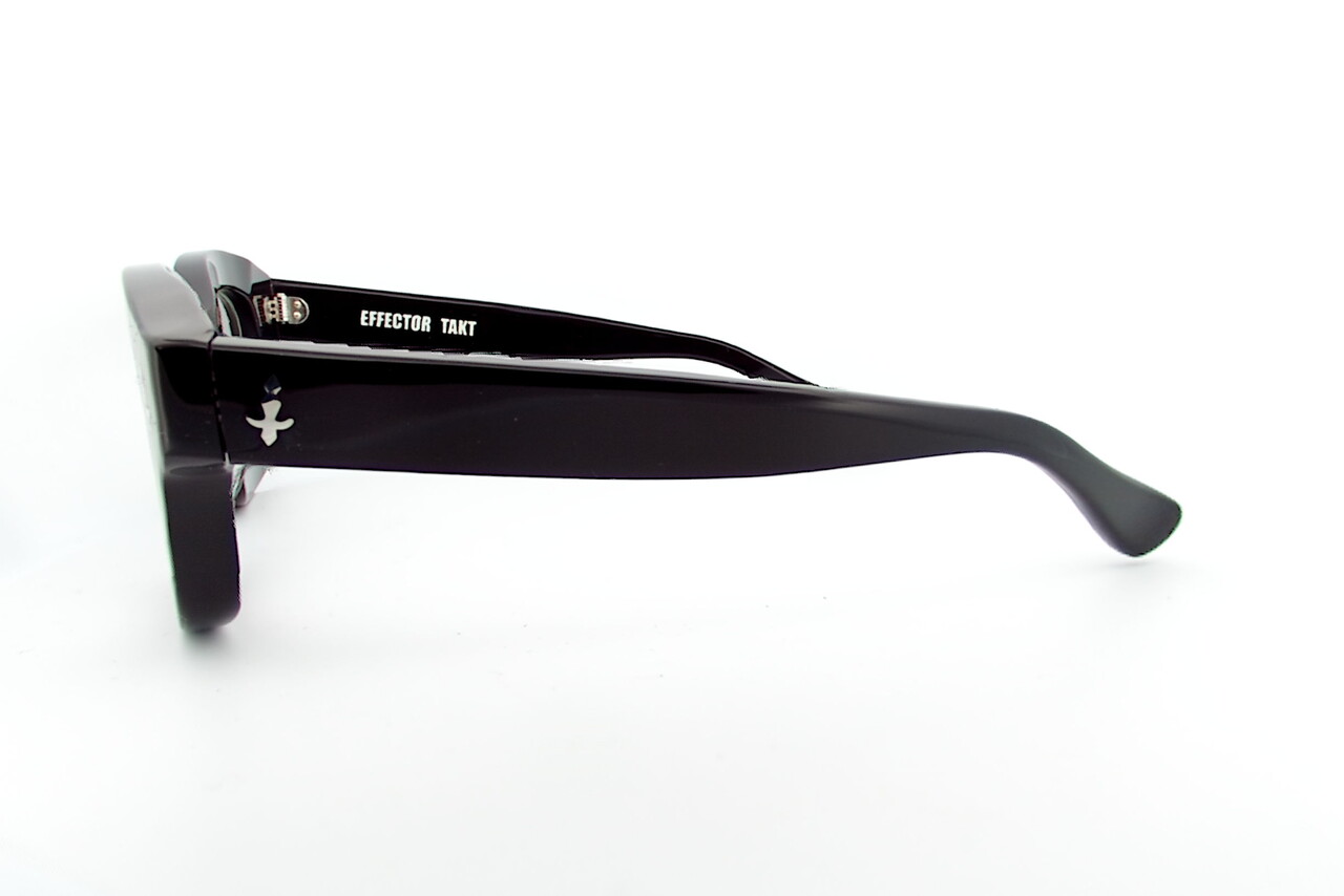 剣型のカシメ飾りが入った極太ウェリントン EFFECTOR TAKT : GILBERT EYEWEAR from 中野ブロードウェイ