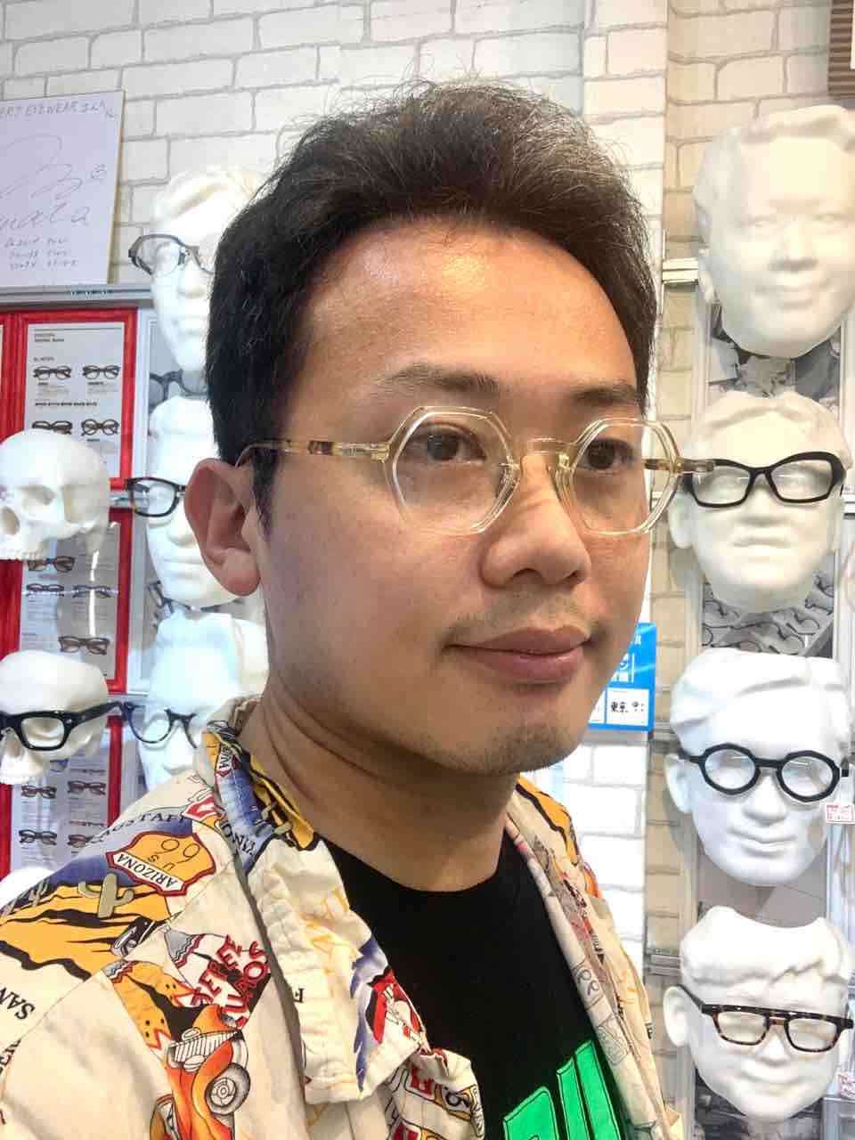 ヘキサゴン型コラボモデル FACTORY900 by VioRou Yu : GILBERT EYEWEAR from 中野ブロードウェイ