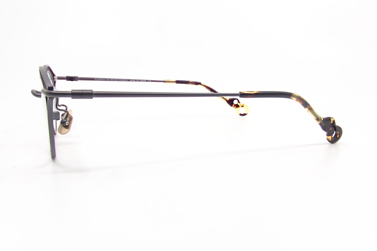 眉ラインを美しく魅せるスリット模様 VioRou Noriko-2 : GILBERT EYEWEAR from 中野ブロードウェイ