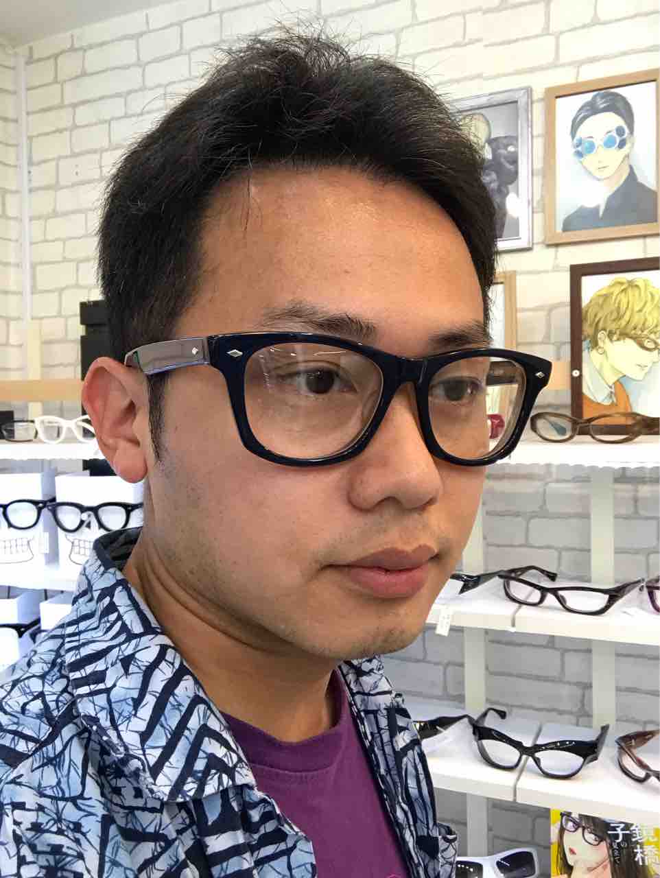 ラミネート生地を使用した大ぶりのウェリントン EFFECTOR Weez : GILBERT EYEWEAR from 中野ブロードウェイ