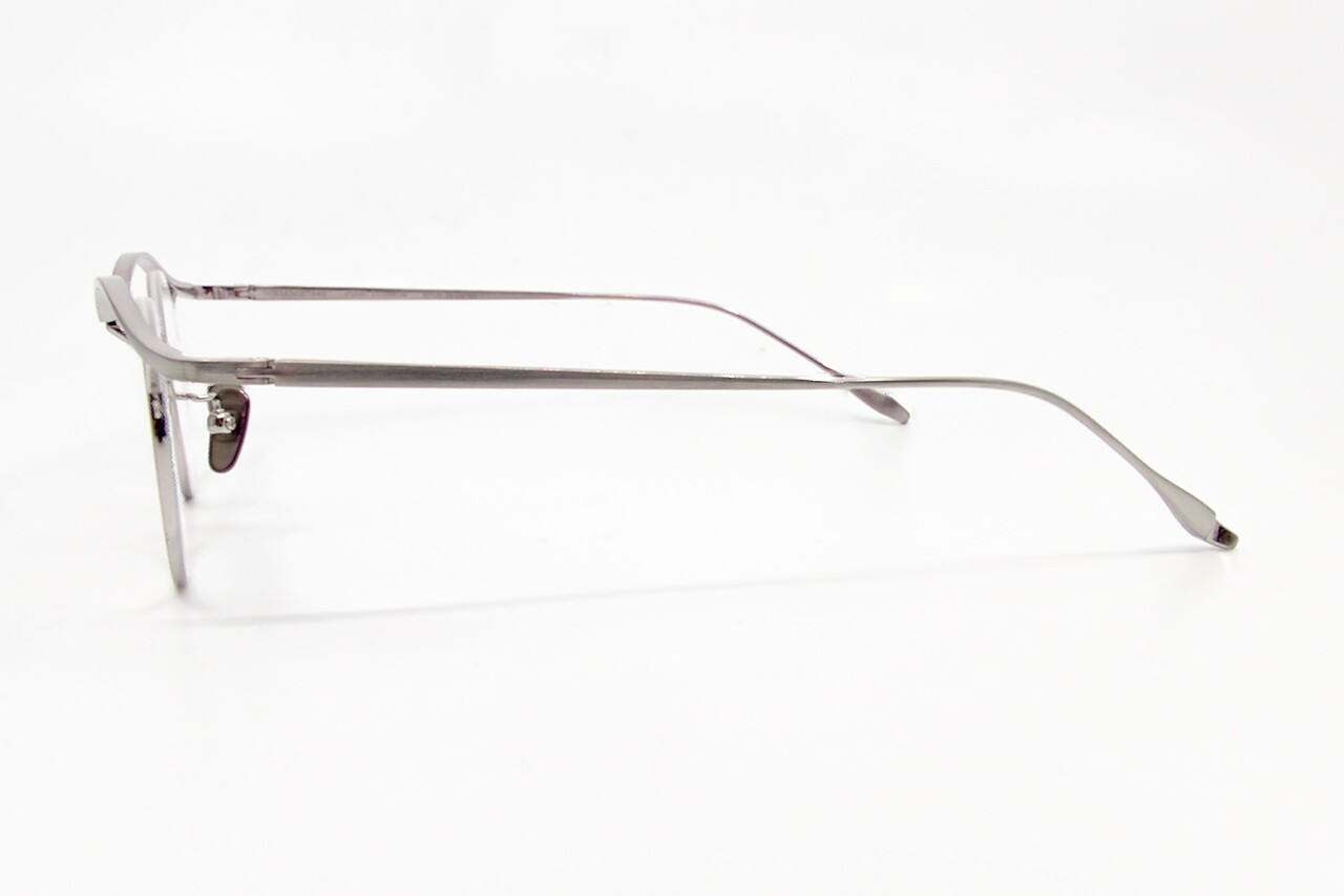 純チタンで作られた立体構造ボストン Titanos × FACTORY900 MF-001 : GILBERT EYEWEAR from 中野 ...