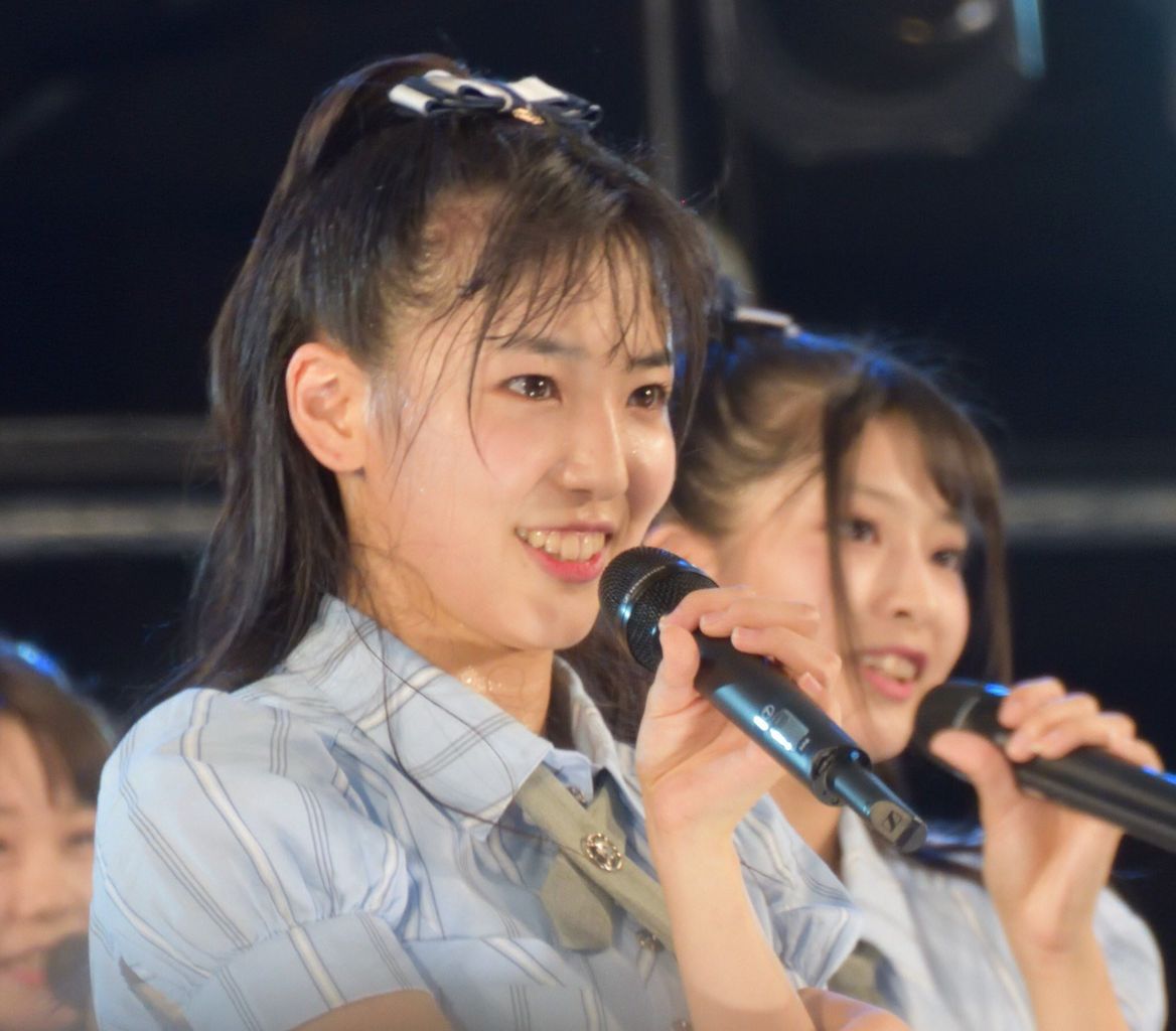GIOGIOの奇妙な速報‐AKB48・チーム8まとめたの : チーム8 下尾みうちゃんのオパイが、はちきれそうで心配…