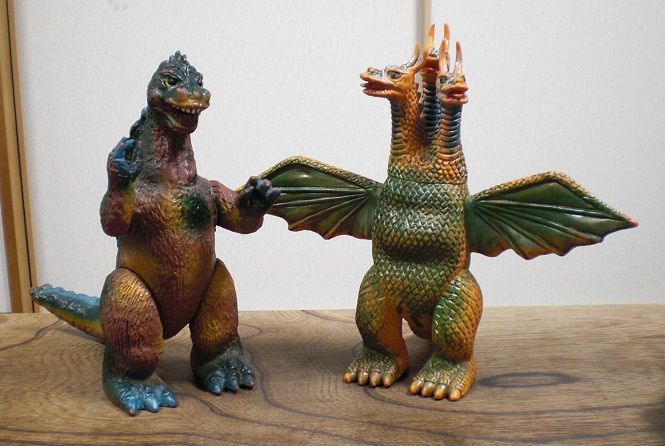 ブルマァク ジャイアントキングギドラ : クラウドベース ブルマァク ジャイアントキングギドラ : クラウドベース