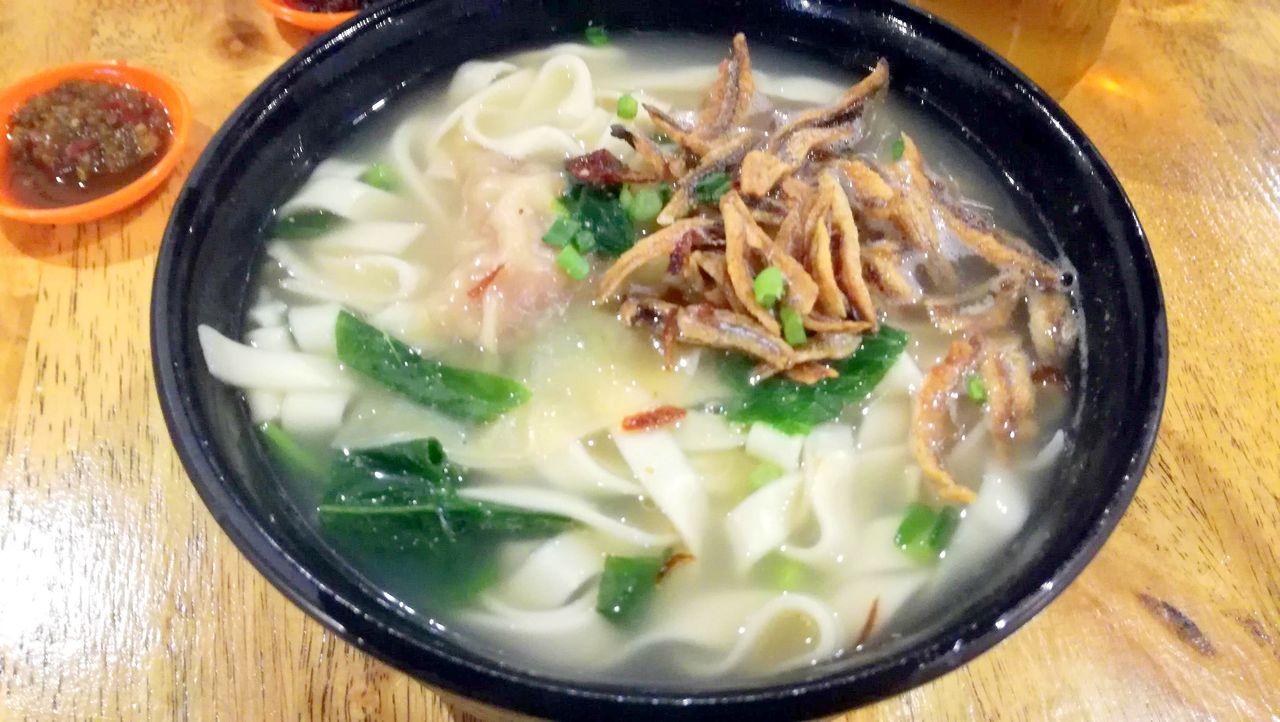 ドライかと思いきやスープパンミー＠Fancy Mee 爱面子 - HQ 總行 : クアラルンプールのゴリ飯