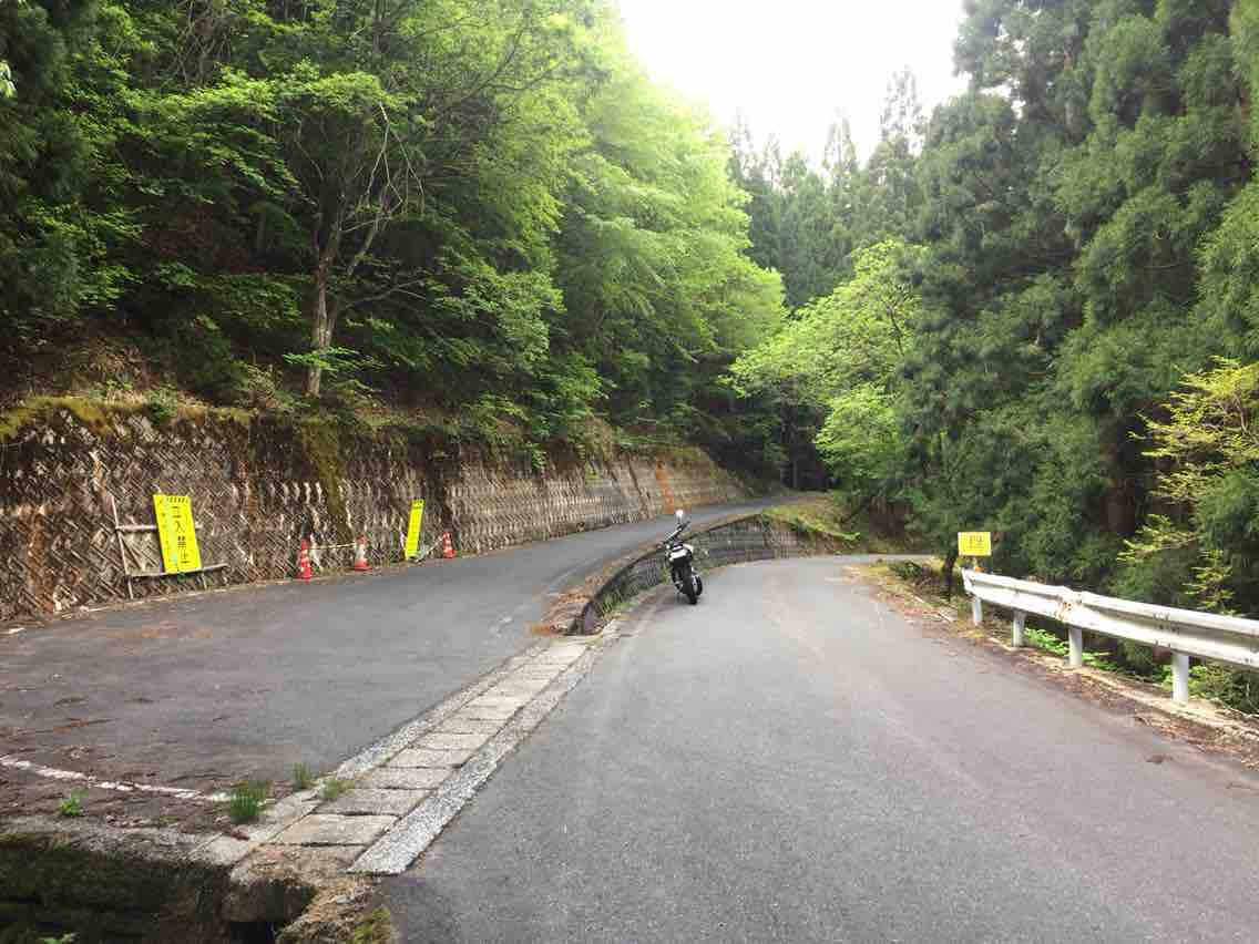 沖ノ山林道 散策 2020.5/23 : 林道へ遺構へぶらりツーリング