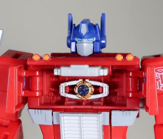 ナレーター「カーロボット隊は、移動基地、バトルコンボイを完成させた。」（SS-142 オプティマスプライム） : DXセイバーベース