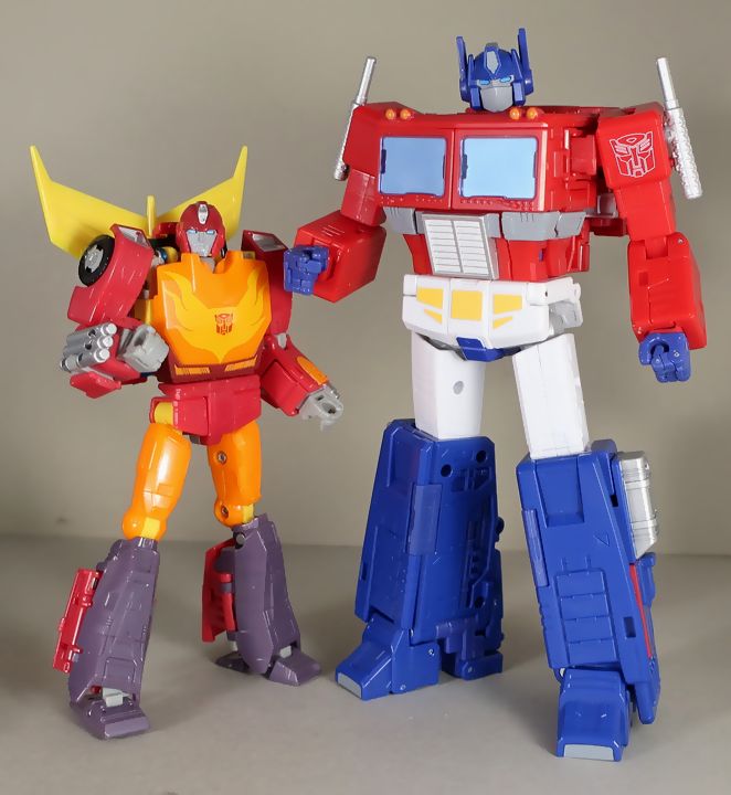 ナレーター「カーロボット隊は、移動基地、バトルコンボイを完成させた。」（SS-142 オプティマスプライム） : DXセイバーベース