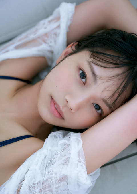 夏目 綾 From miao AYA SUMMER スピサン グラビアフォトブック (2021.06.21) : グラビア週刊誌 6