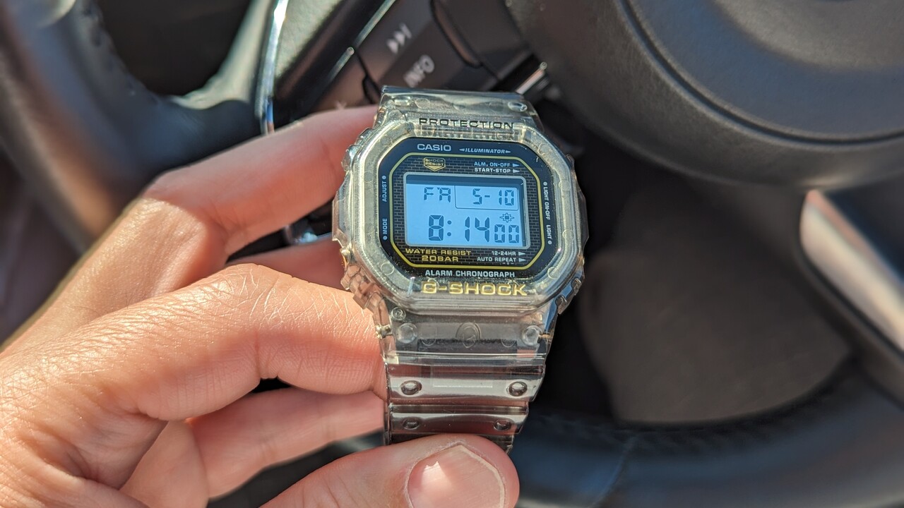 16年前ゲットした”グレースケルトン”モデルの現在の黄ばみは 16年前ゲットした”グレースケルトン”モデルの現在の黄ばみは