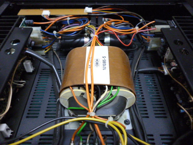 TOAパワーアンプ P75D 開けてみました。 : 三流情報局