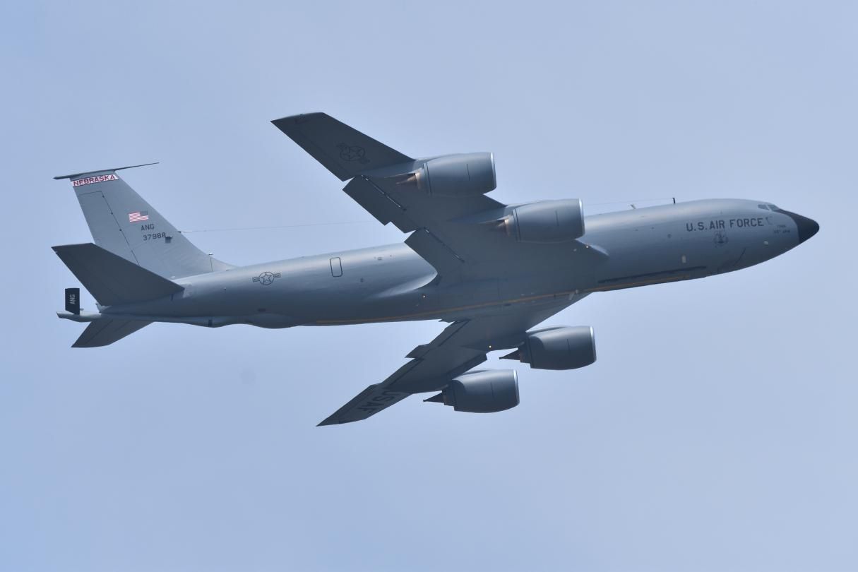 三沢で撮った大型機 : ひこうき雲