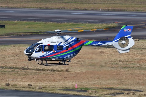 BK117-D3(JA06CP) : ひこうき雲