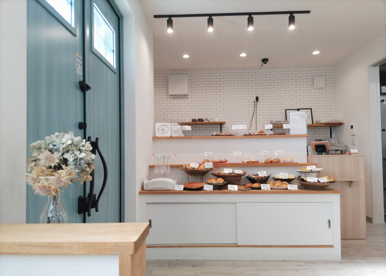 【新店】鵜沼駅近くの住宅街の一軒家に誕生したパンとコーヒーの小さなお店/loop bread coffee : シージャの食べ歩きブログ～東海ツゥレポ