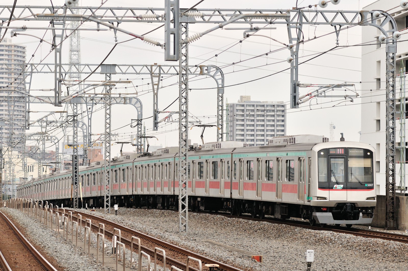 昨日の撮影分 - 風来狐の鉄道雑記