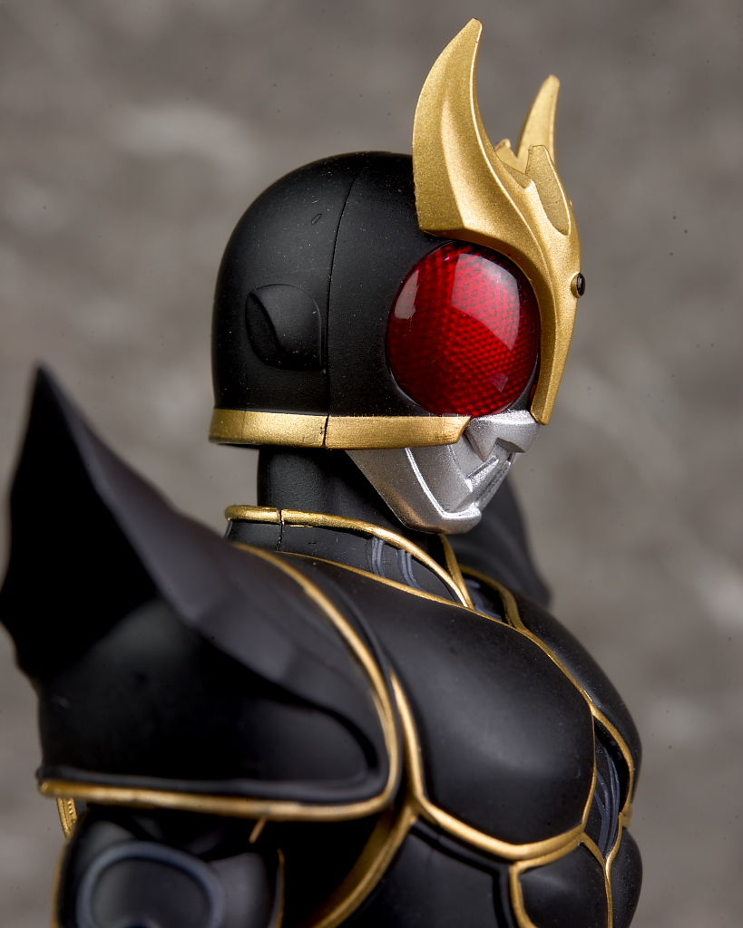 S.H.フィギュアーツ (真骨彫製法) 仮面ライダークウガ S.H.フィギュアーツ (真骨彫製法) 仮面ライダークウガ