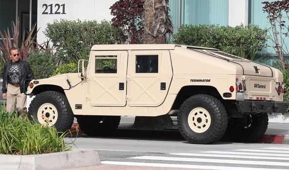 【衝撃】A.シュワルツェネッガー所有のハマーが本当にターミネーター仕様だったことが判明 : Everything about Nothing