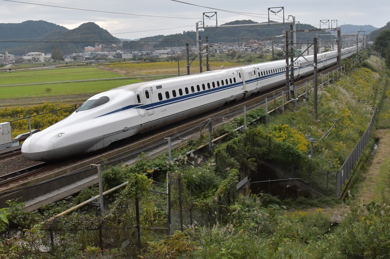 新幹線の撮影から No.724 【 N700S H5編成 営業運転開始 】 : のぞみ係長の鉄道手帳