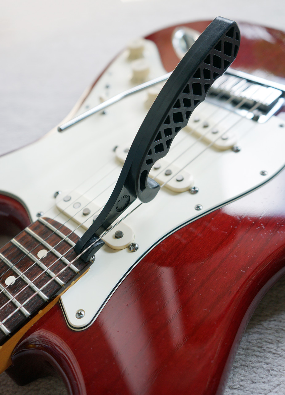 レーシングジャイブ研究会 : String Stretcha