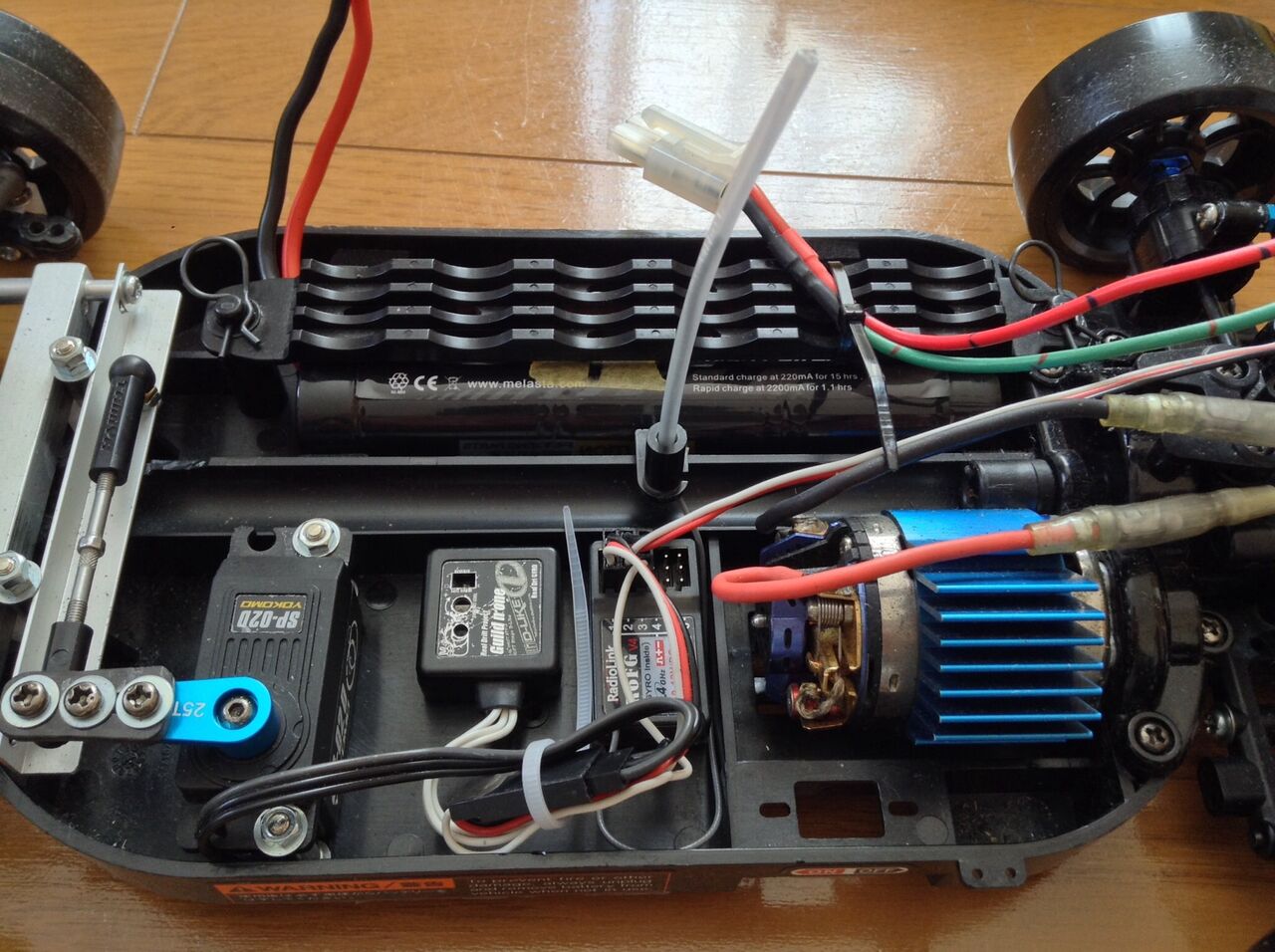 2022/3/5の作業:タミヤ TT-01の送受信機の交換 : お父さんの 2022/3/5の作業:タミヤ TT-01の送受信機の交換 : お父さんの