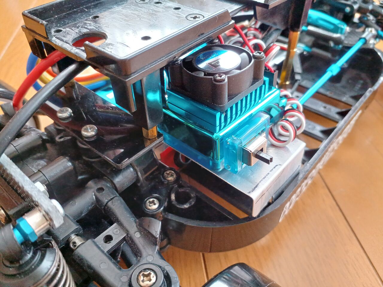 2025/6/15の作業：タミヤ TT-01 RWD LTSの製作④ : お父さんの作業部屋