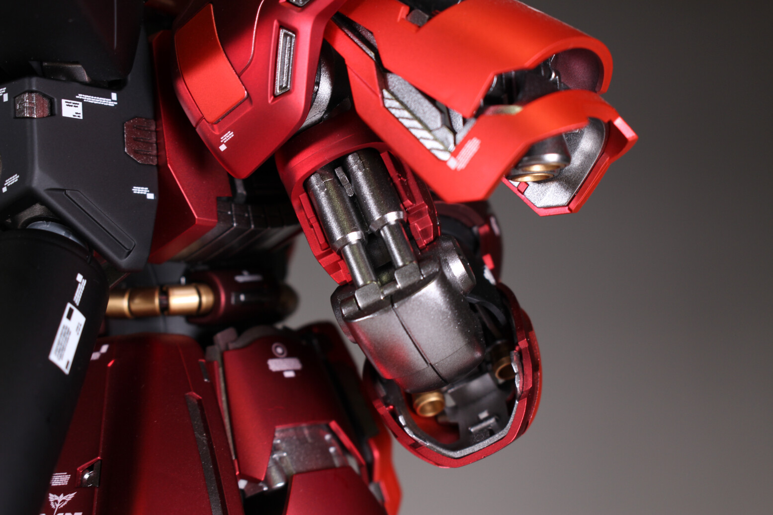 MG サザビー Ver.Ka キャンディー塗装 つや消し仕上げ : Namicom MG サザビー Ver.Ka キャンディー塗装 つや消し仕上げ : Namicom