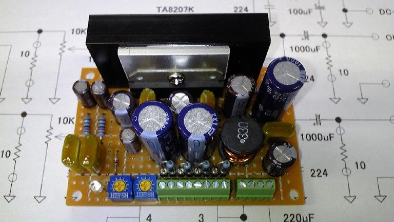 キャビン用オーディオアンプの交換 : ポンコツ製作室