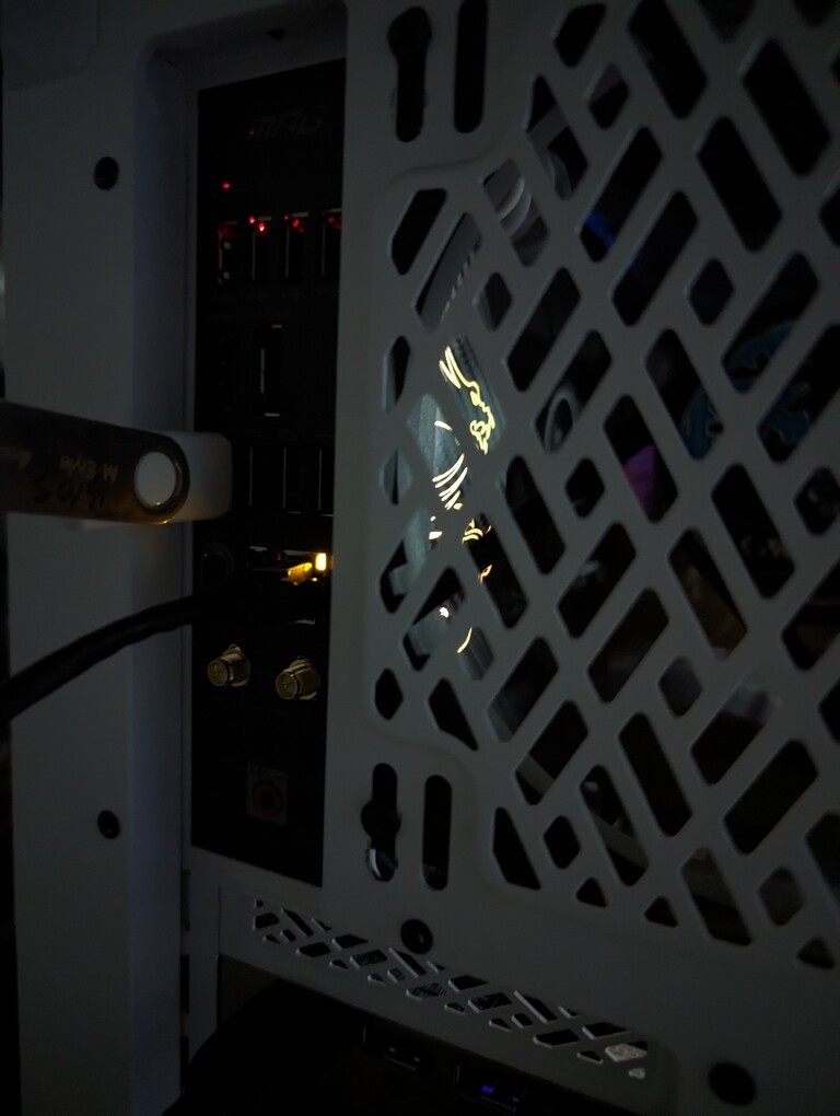 イカ墨★そば Blog : Cire i9 13900Kを組み付けてCunebenchR23を