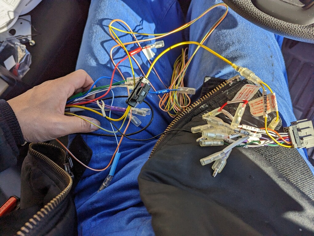 イカ墨★そば Blog : N-VANにALPINEのDA7Zを取り付け