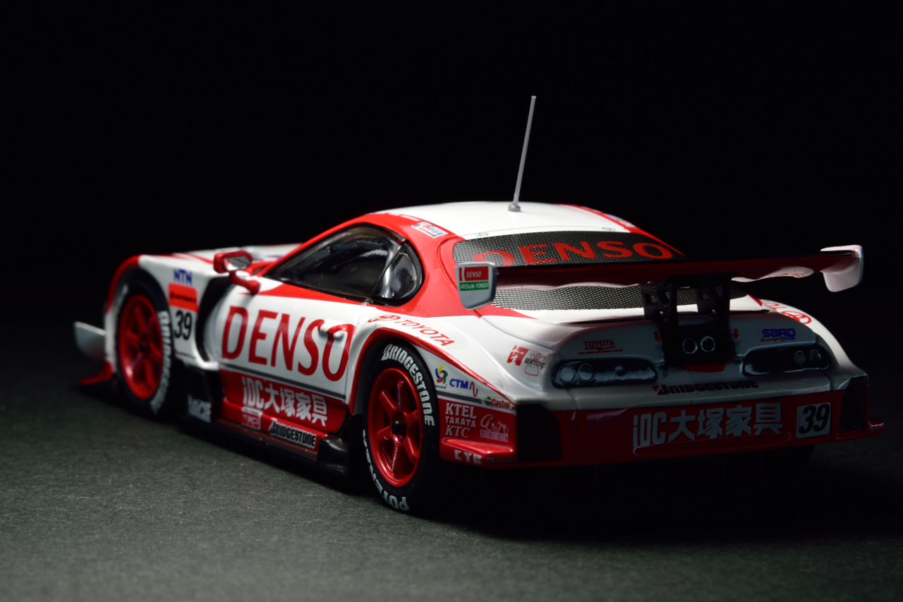 EBBRO 1/43 DENSO SARD SUPRA GT 2005 : POKER FACE 4 ReLoad