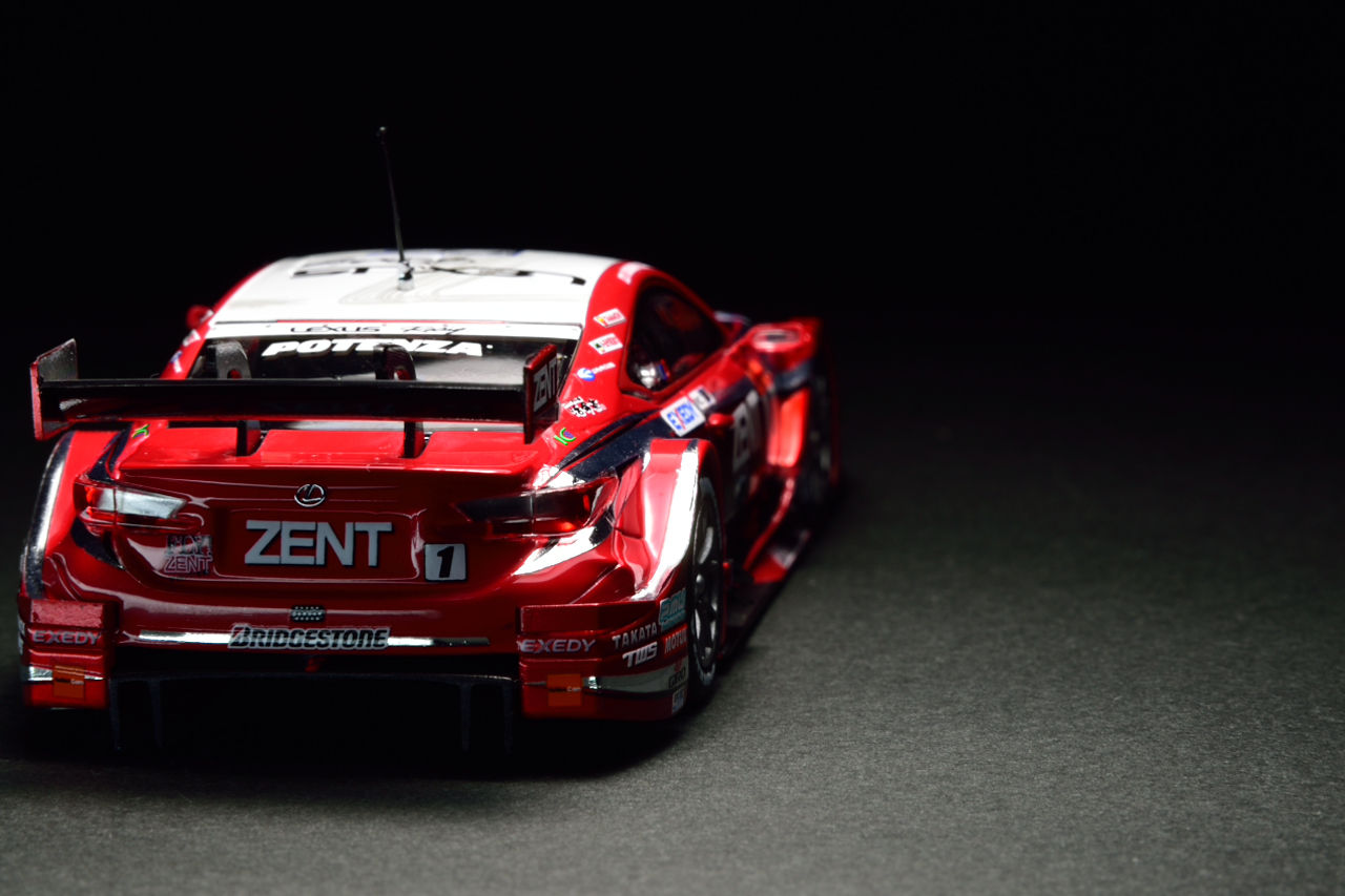 EBBRO 1/43 ZENT CERUMO RC-F 2014 : POKER FACE 4 ReLoad EBBRO 1/43 ZENT CERUMO RC-F 2014 : POKER FACE 4 ReLoad
