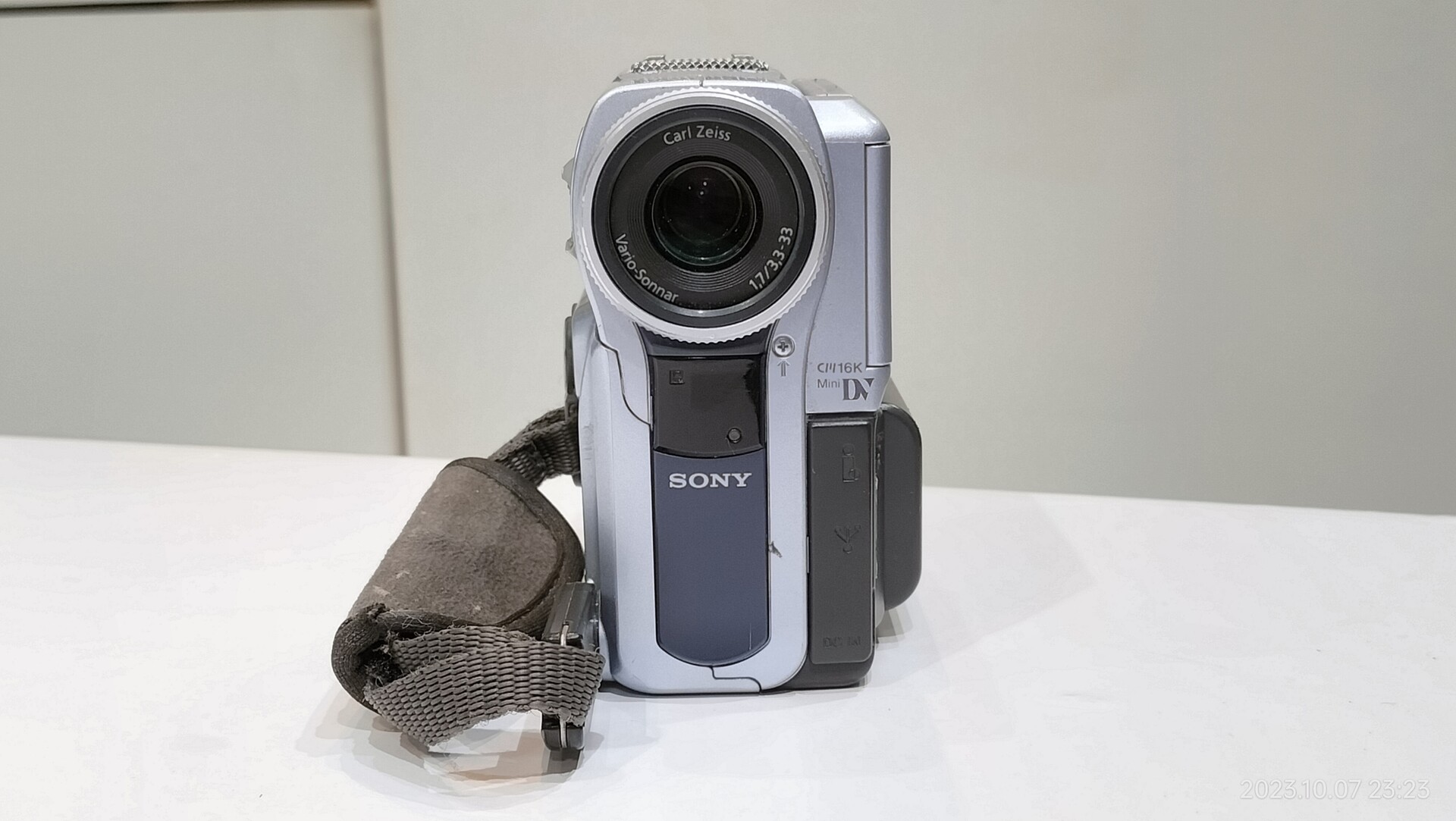 2001/平成13/SONY/DCR-PC9/Handycam/ハンディカム/DV/68万画素CCD/光学10倍ズーム/ : Extinct ...