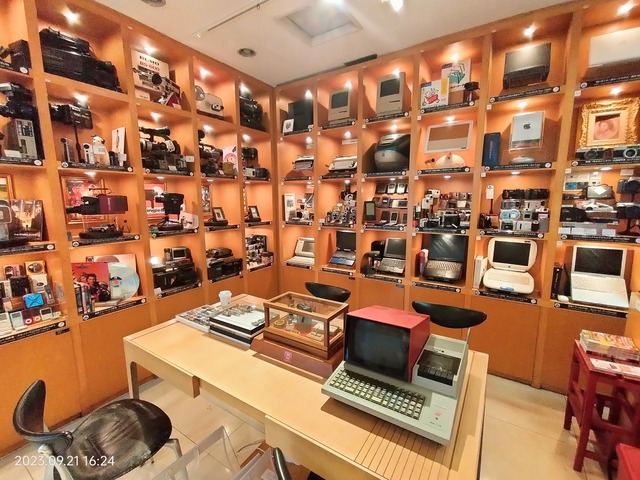 1978/昭和53/SHARP/MZ-80K/20KiB RAM/未来技術遺産第00204号/8ビットパーソナルコンピューター/技術者用 ...