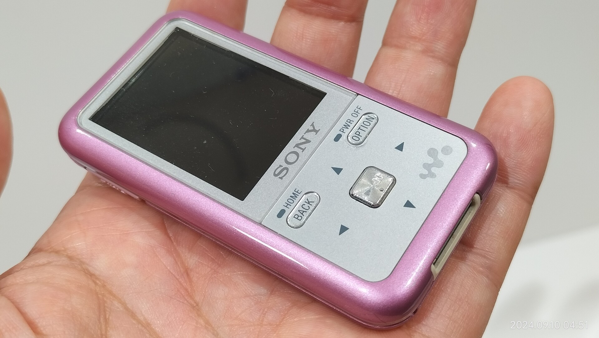 2007/平成19/SONY/WALKMAN/NW-S615F/ソニー/ウォークマンSシリーズ/ノイズキャンセリング機能/クリアオーディオテクノロジー/ピンク/ : Extinct Media ...