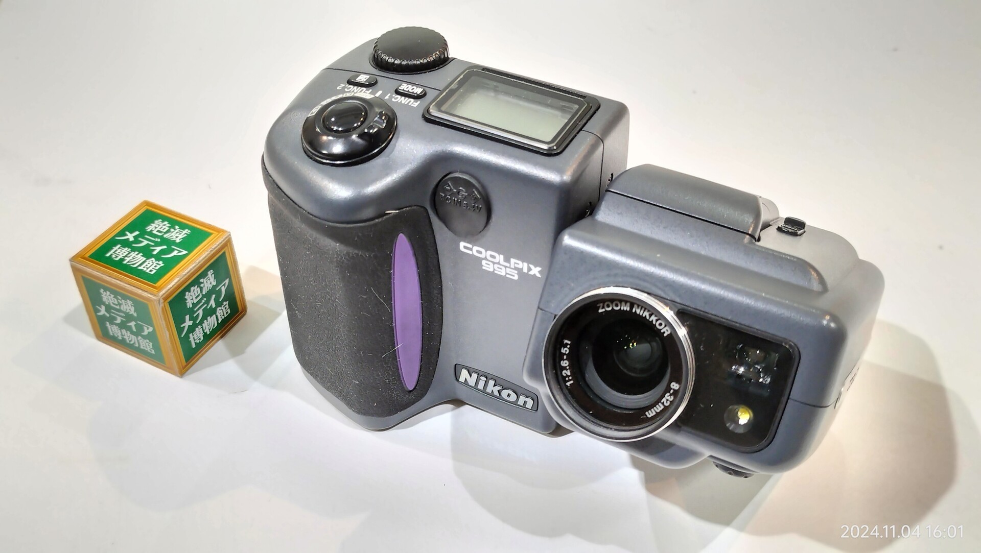 2001/平成13/Nikon/COOLPIX/E995/300万画素/スイバル/スピードライト/コンパクトフラッシュ/ : Extinct ...