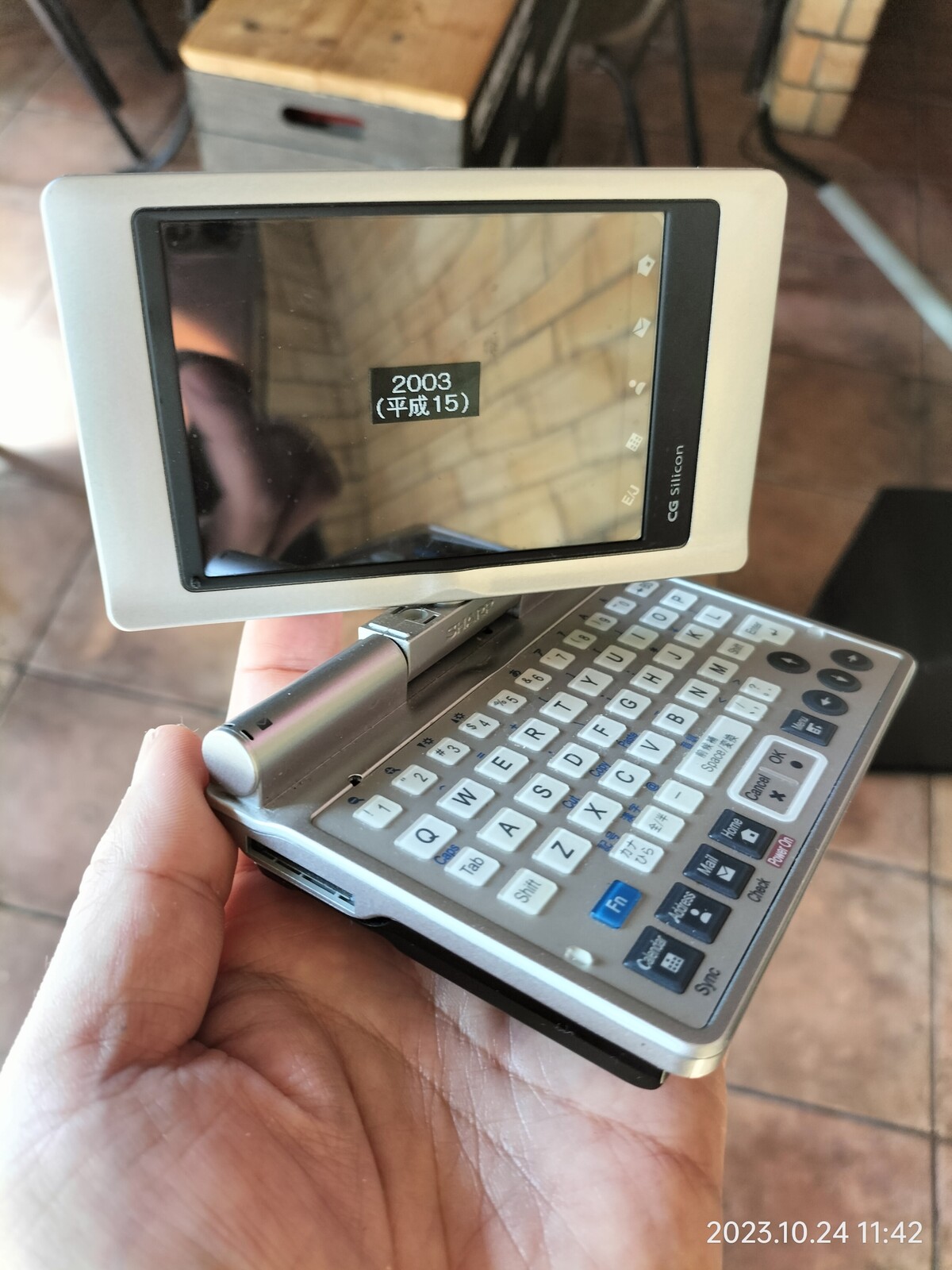 2003/平成15/SHARP/SL-C860/Zaurus/Linux/リナックスザウルス/SDカード/コンパクトフラッシュ/回転液晶/キーボード/6.5万色透過型液晶/ : Extinct ...