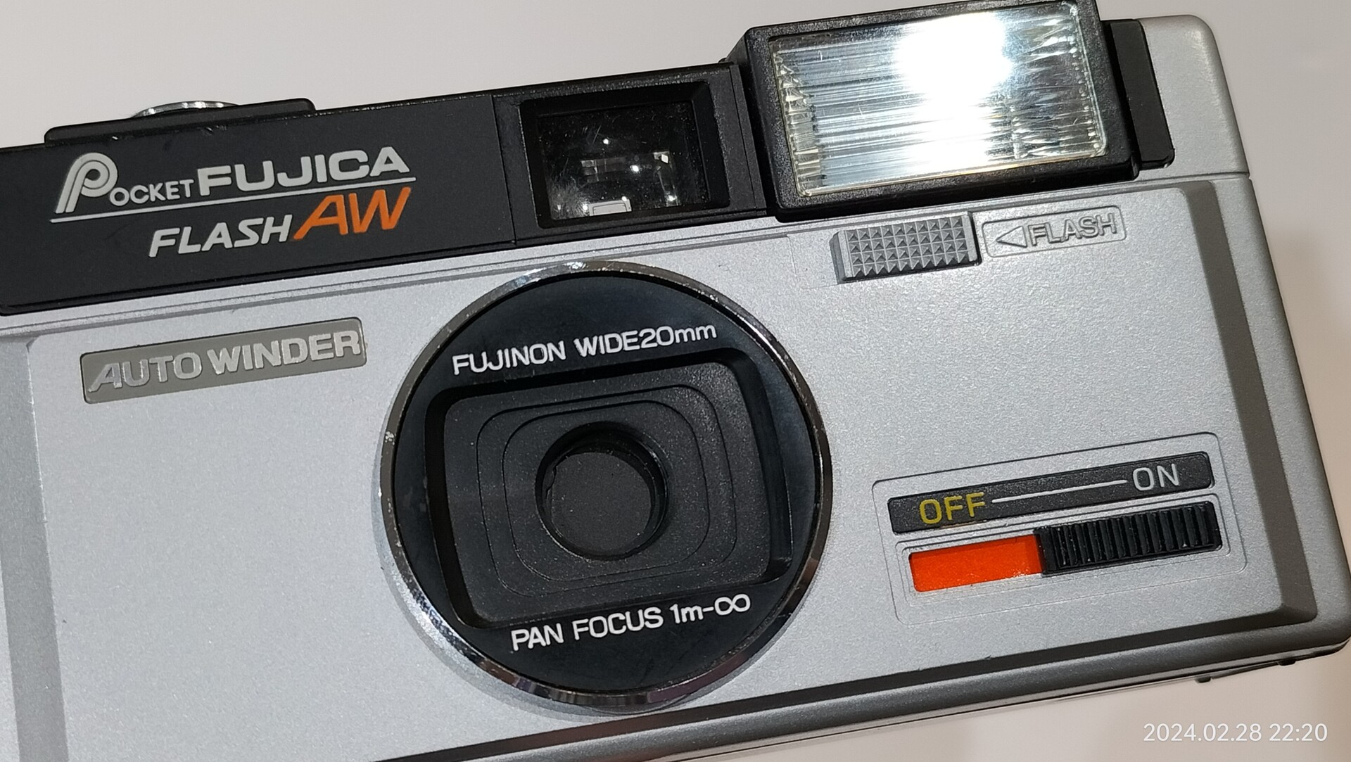 1979/昭和54/FUJI FILM/POCKET FUJICA FLASH AW/20mm単焦点/110カートリッジ/ : Extinct ...