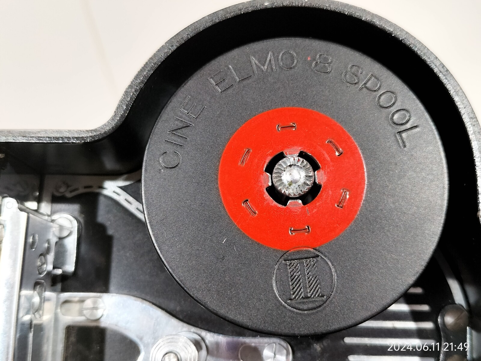 1957/昭和32/ELMO/CINE ELMO 8-AA/国産2機種目の8mmカメラの8-Aの改良型/レンズあり/グリップ付き/ダブル8 ...