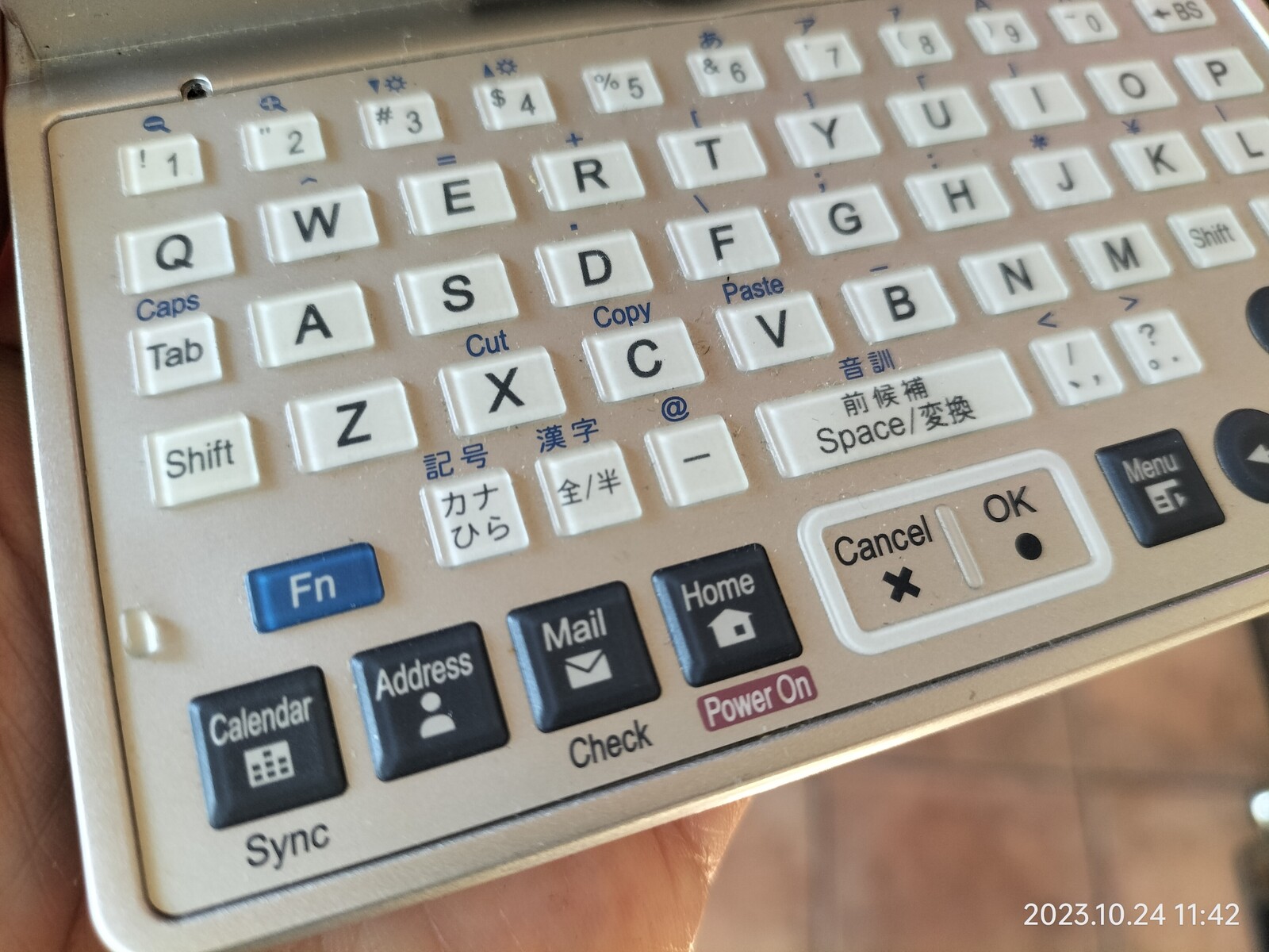 2003/平成15/SHARP/SL-C860/Zaurus/Linux/リナックスザウルス/SDカード/コンパクトフラッシュ/回転液晶/キーボード/6.5万色透過型液晶/ : Extinct ...