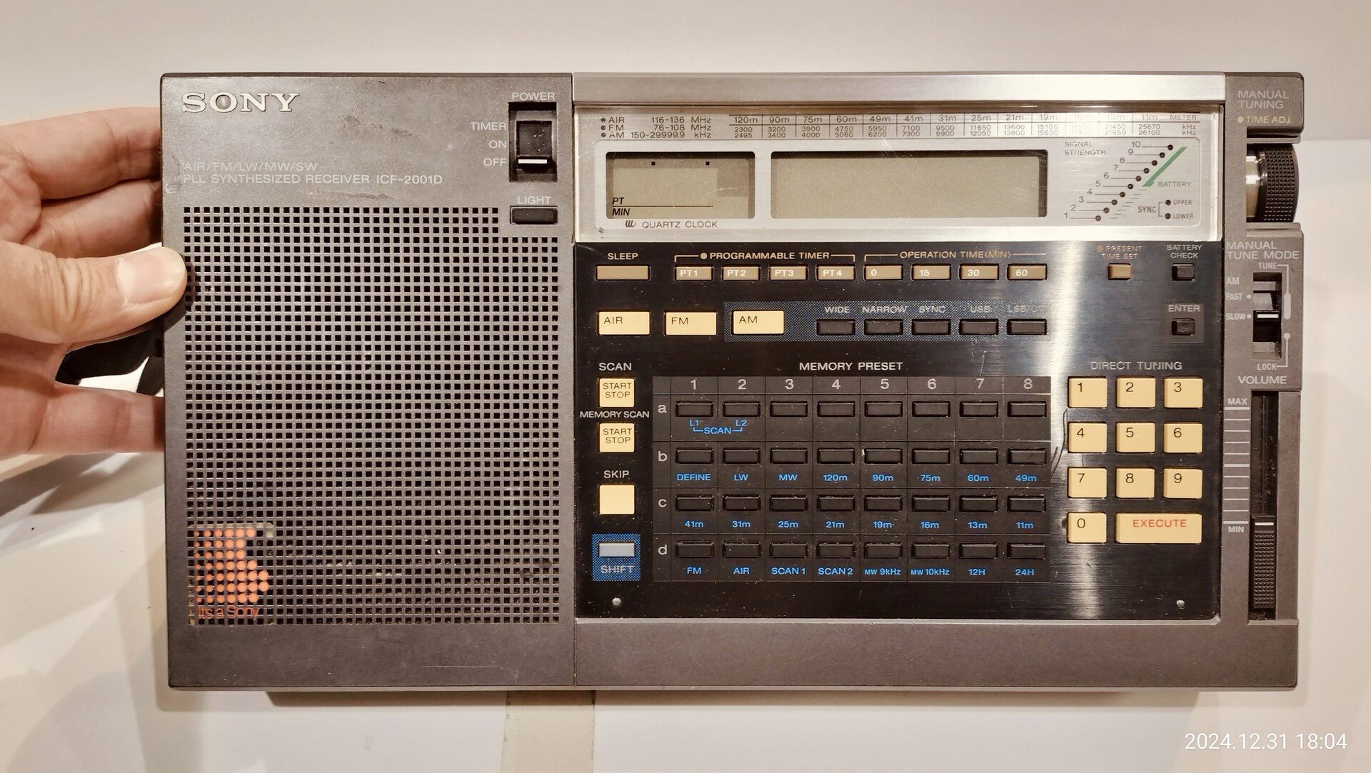 1985/昭和60/SONY/ICF-2001D/AIR/FM/LW/MW/SW/ラジオ受信機/PLL/ : Extinct Media ...