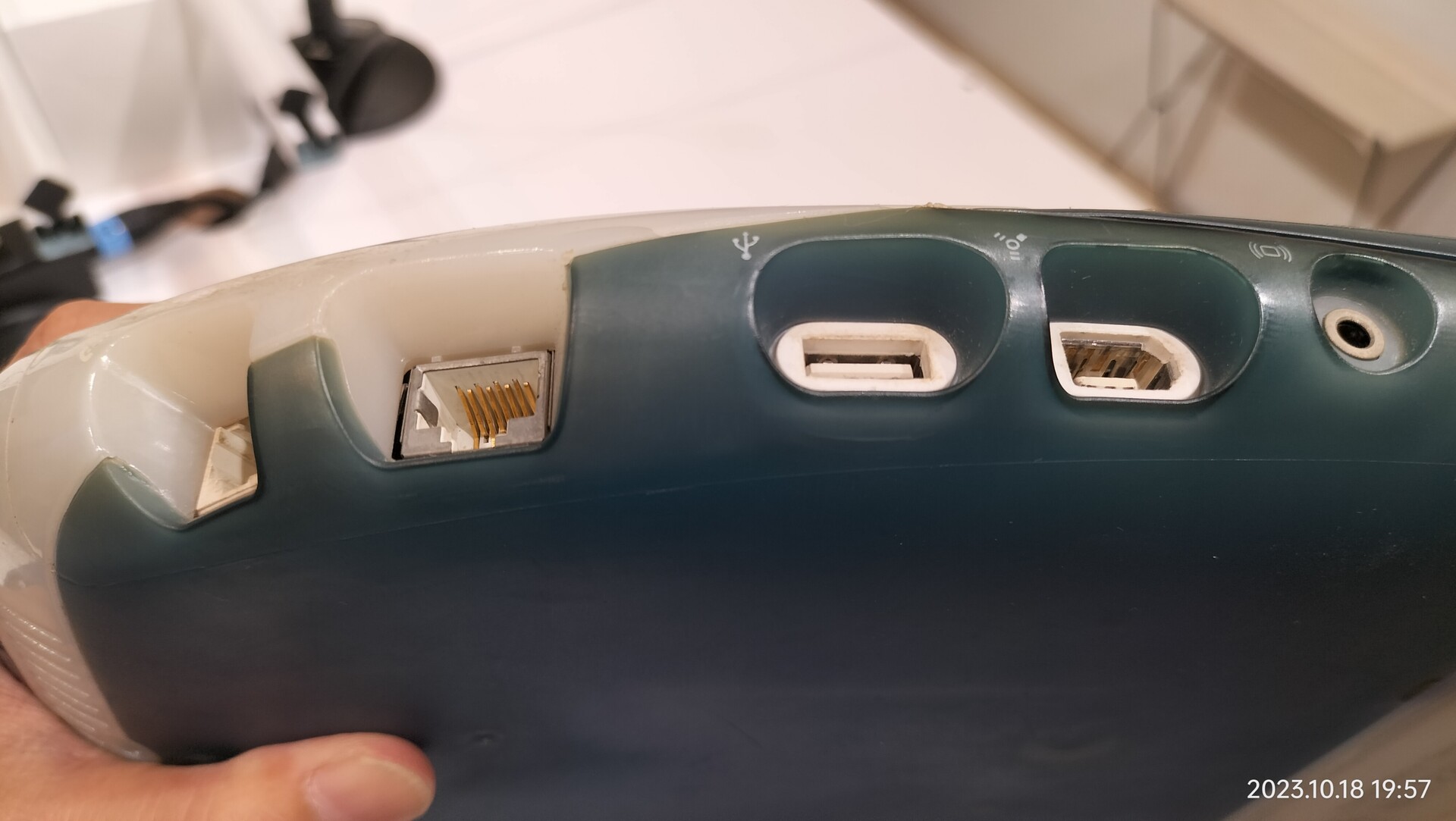 1999/平成11/Apple/iBook G3/FireWire/iMac to go/クラムシェル/ブルーベリー/初代iBook/取っ手 ...