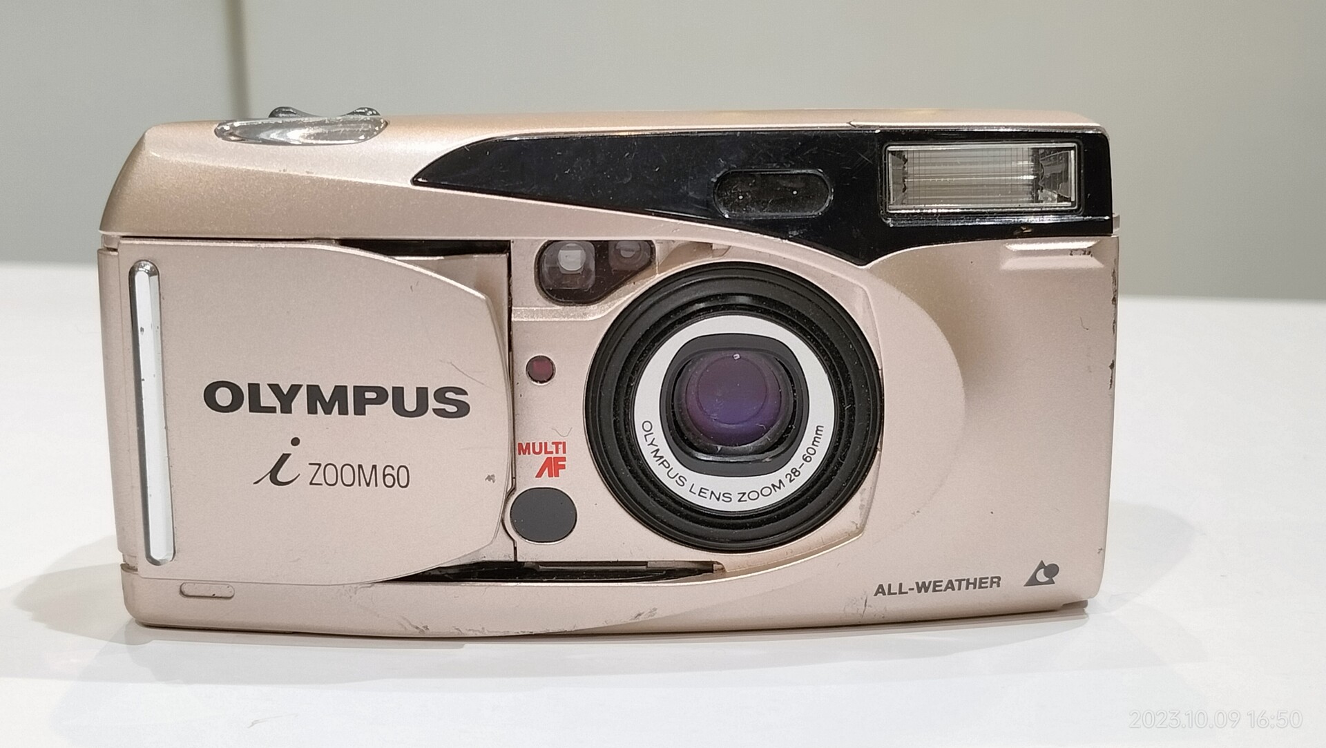 1999/平成11/OLYMPUS/μ ZOOM 60/APSフィルムカメラ/光学4倍ズーム/ : Extinct Media Museum ...