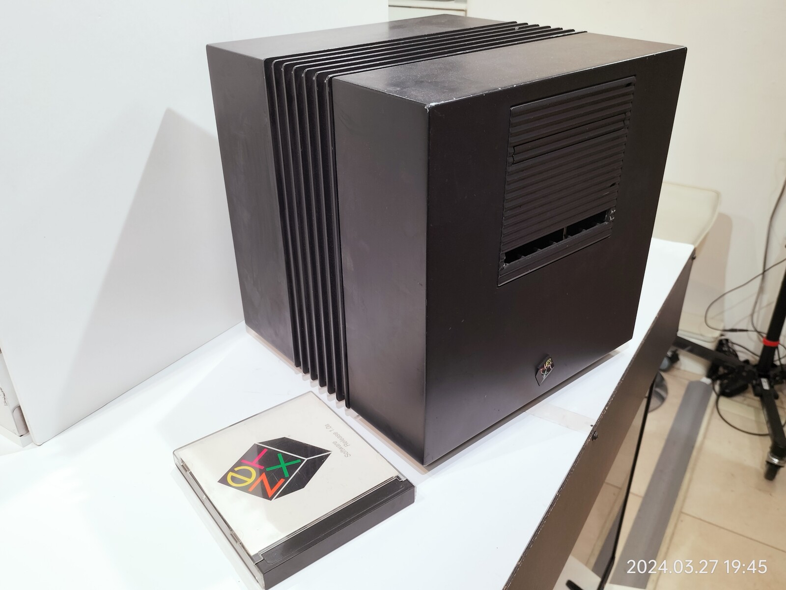 1989/平成1/NEXT/NeXTcube/NEXTSTEP/ネクスト/ネクストキューブ/当時6500ドル/ : Extinct Media ...